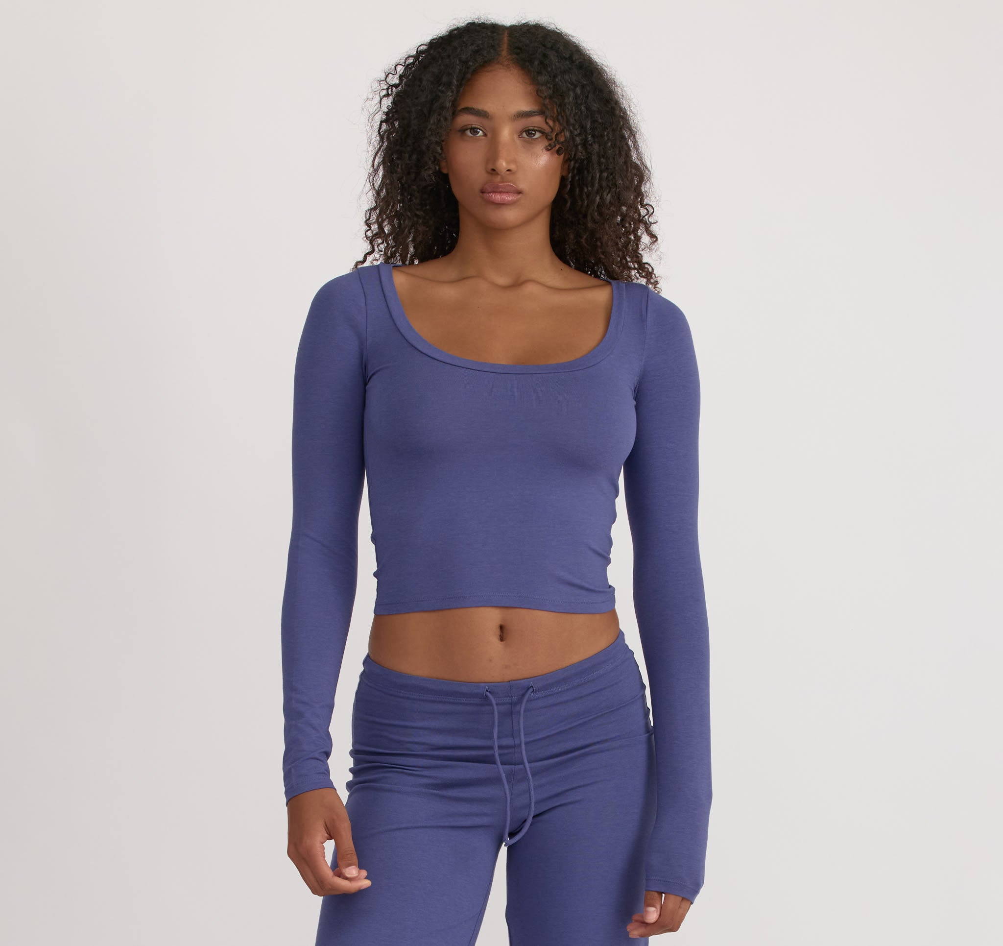 Everyday Scoop Neck Long Sleeve Tee | Only £ 32 | Organic Basics